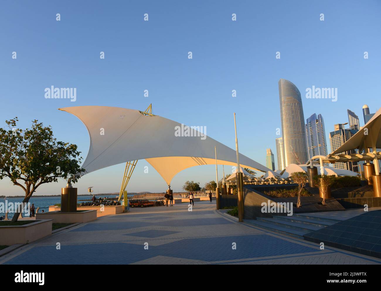 Abu dhabi corniche promenade hi-res stock photography and images - Alamy