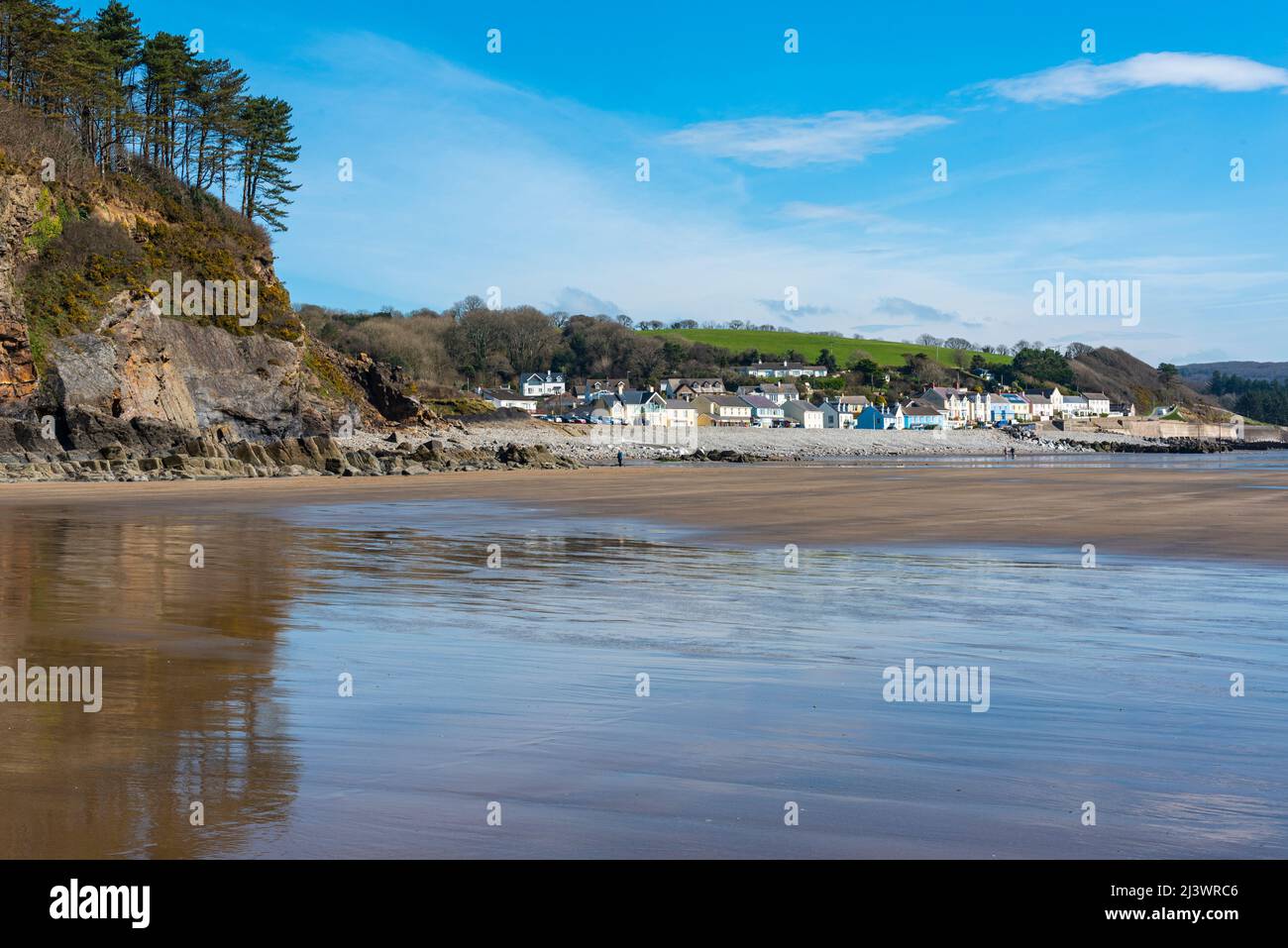Amroth village hi-res stock photography and images - Alamy