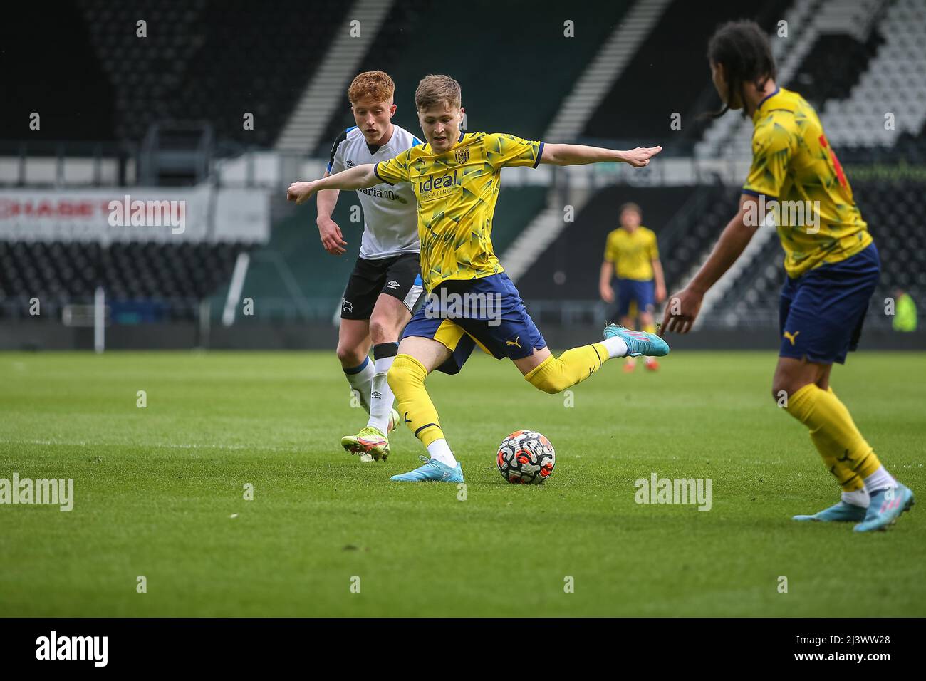 Zac ashworth hi-res stock photography and images - Alamy