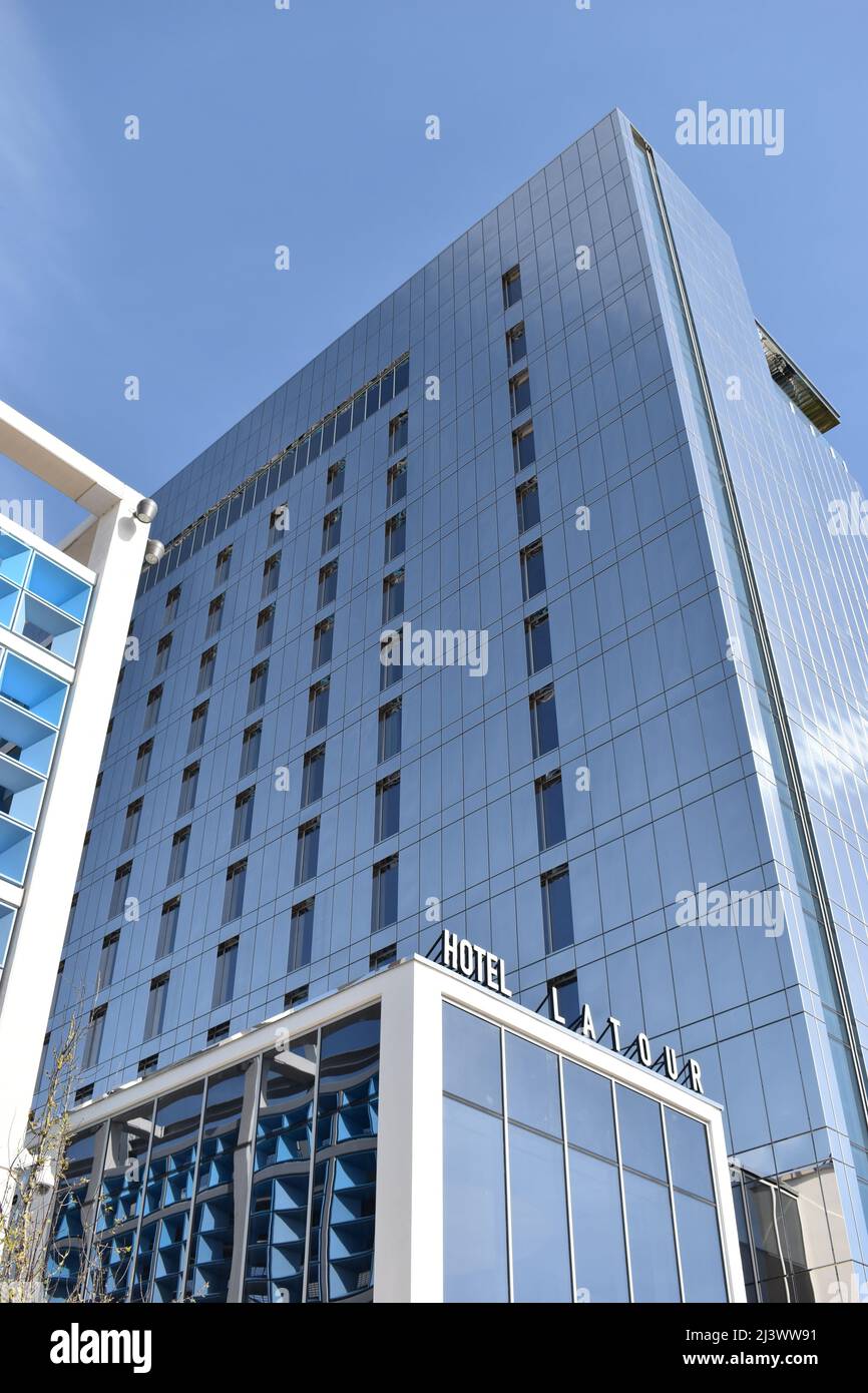 14 storey building hi-res stock photography and images - Alamy