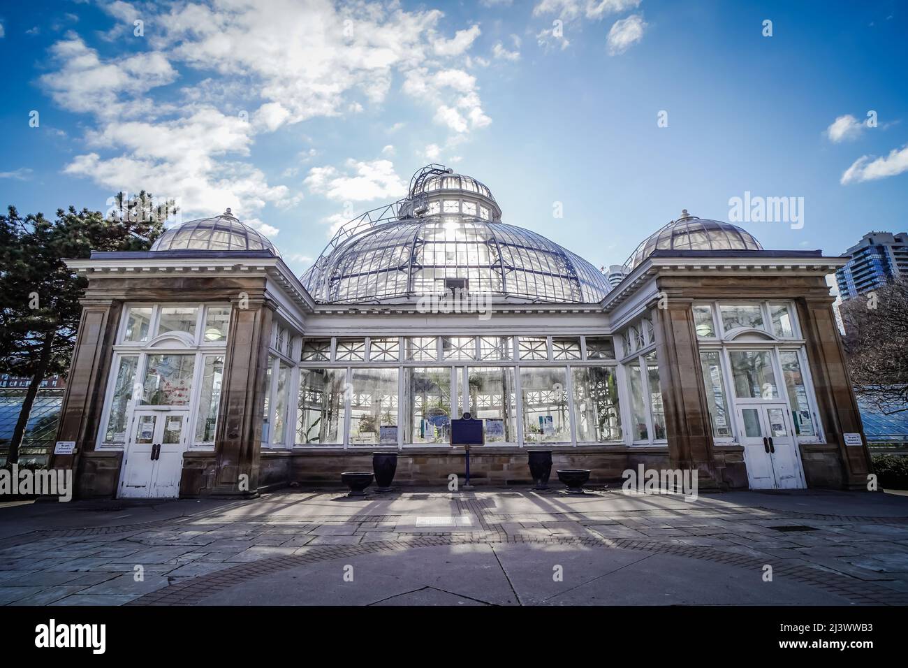 Toronto allen gardens hi-res stock photography and images - Alamy