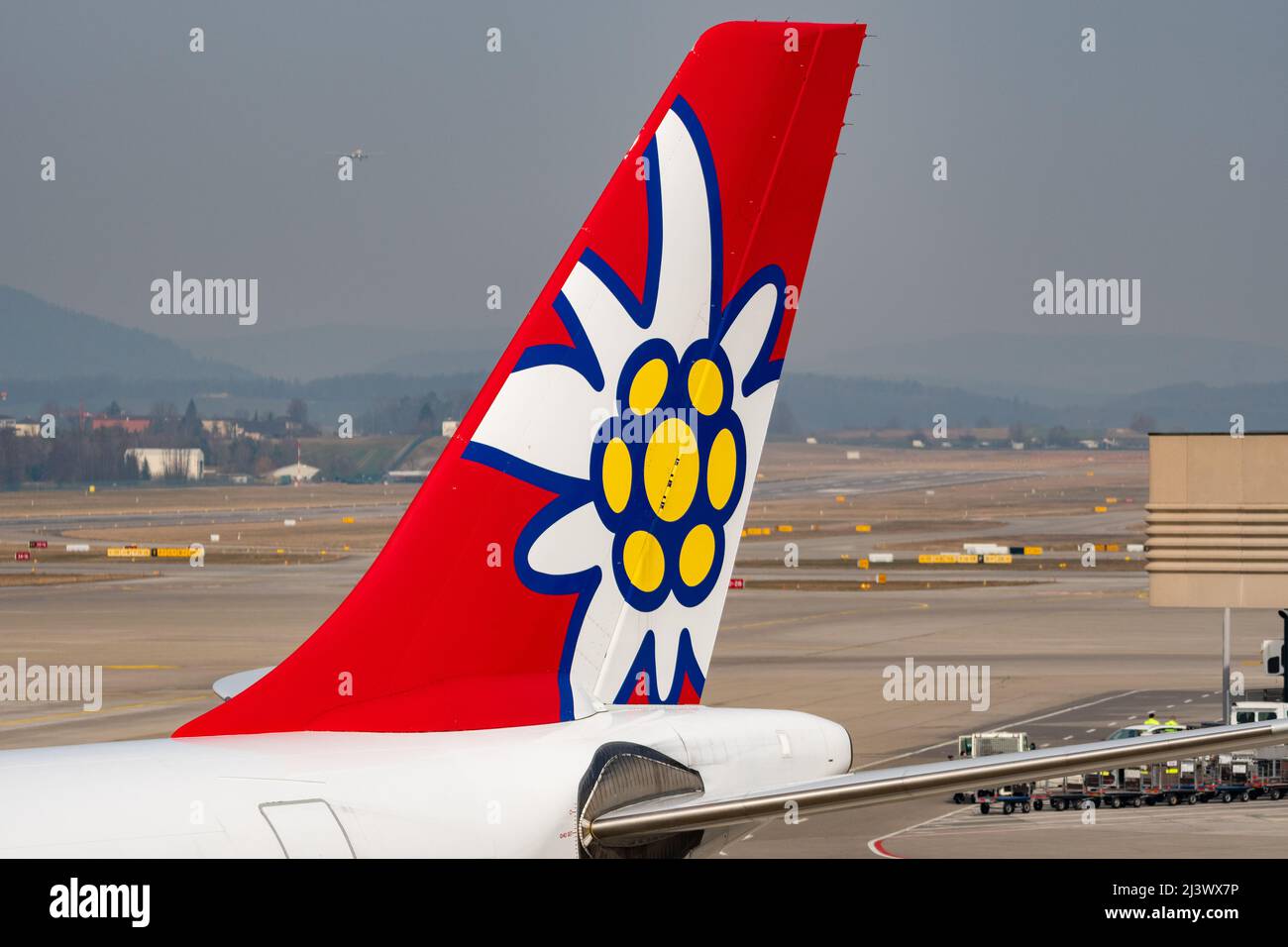 Edelweiss logo hi-res stock photography and images - Alamy