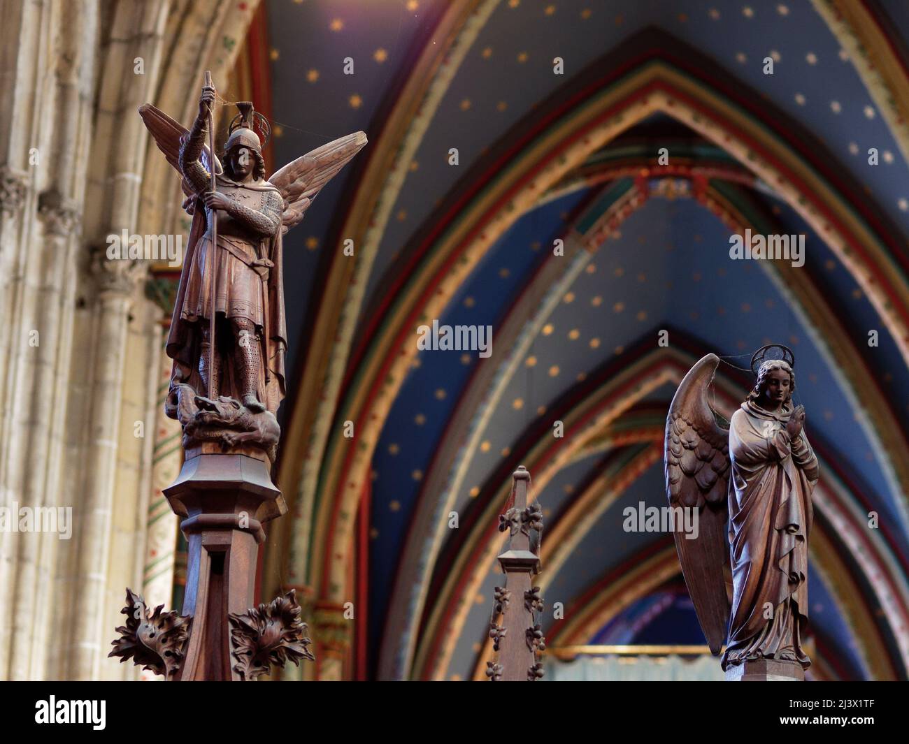 Cathedrale catholique romaine hi-res stock photography and images - Alamy