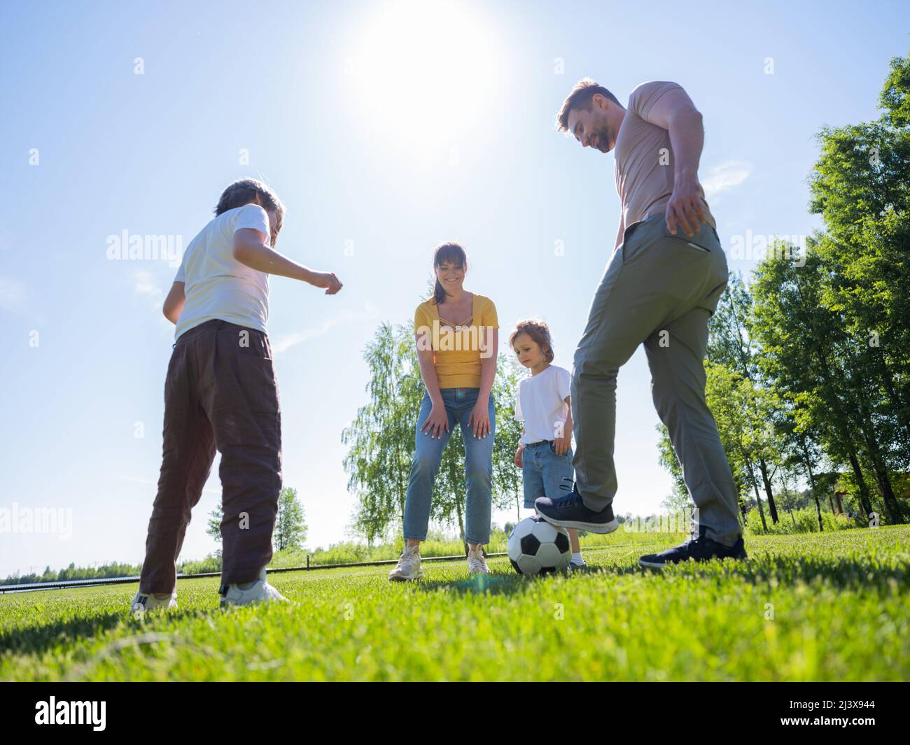 Children soccer field parents hi-res stock photography and images - Alamy