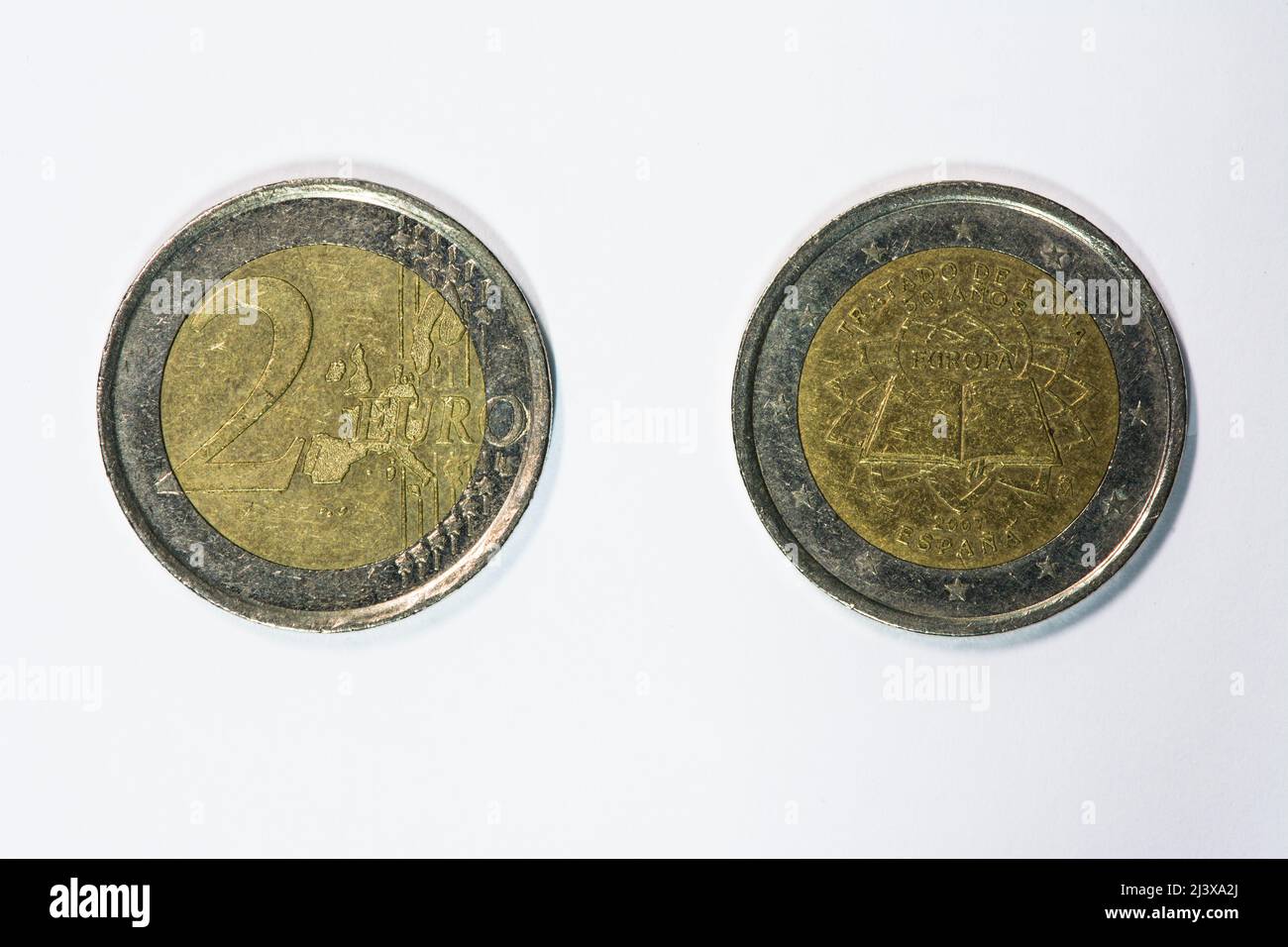 Two euro coin. In detail with white background Stock Photo - Alamy