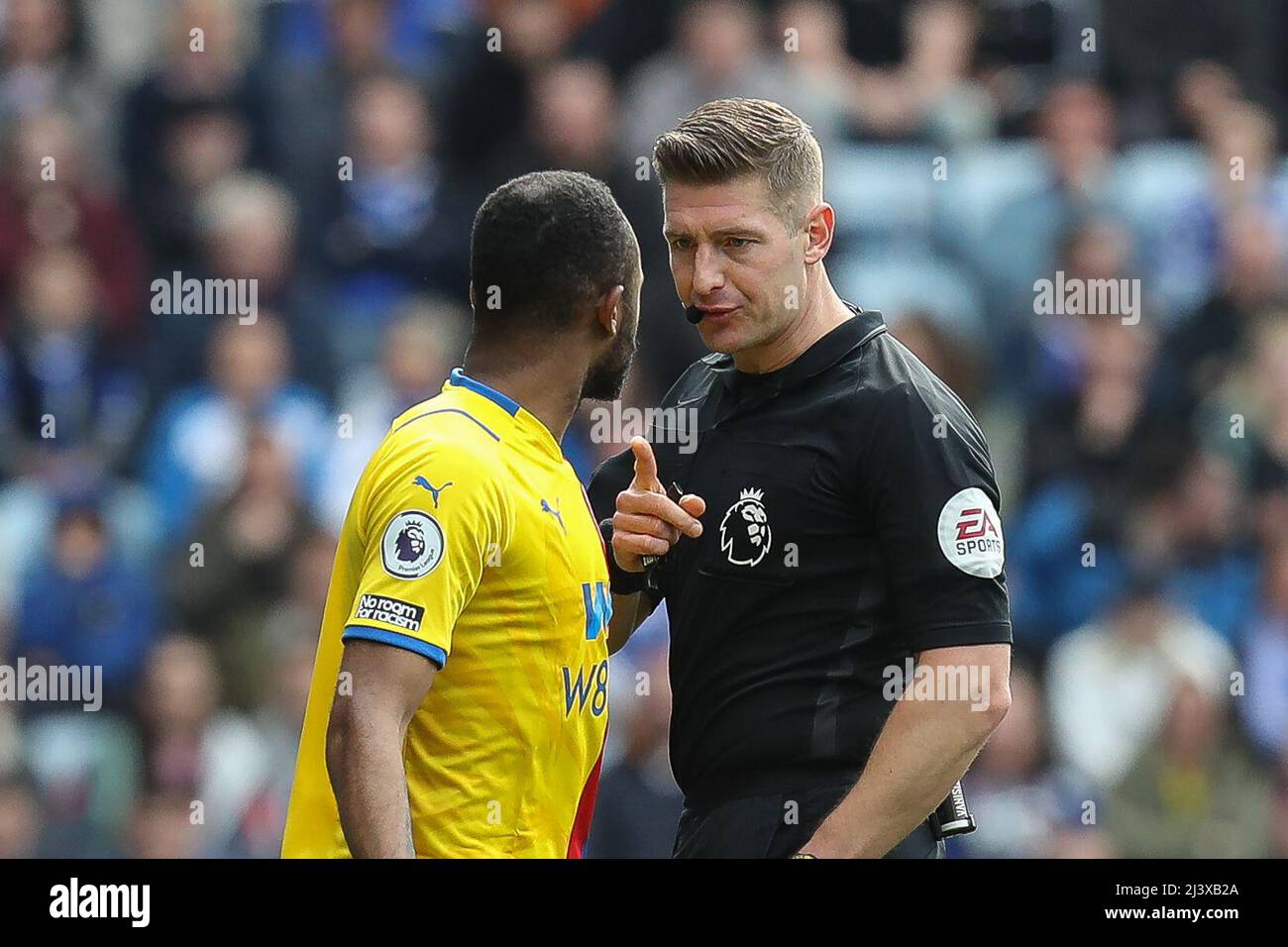 Referee robert jones hi-res stock photography and images - Alamy