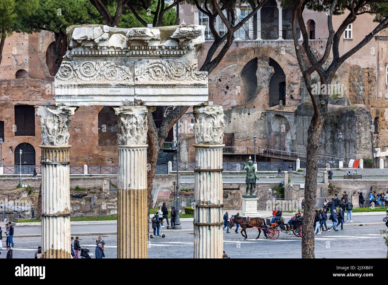 Column of julius caesar hi-res stock photography and images - Alamy