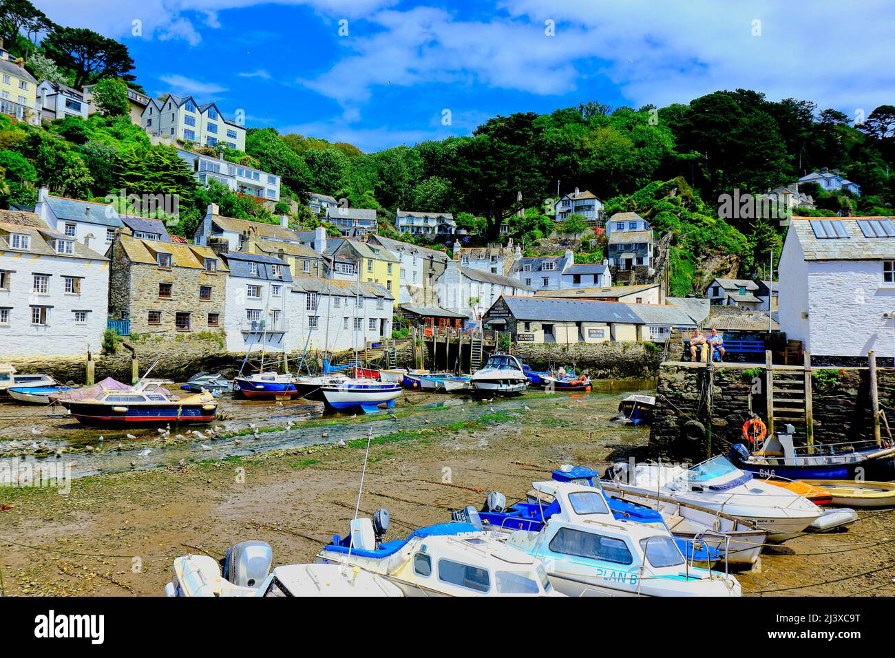 A colourful landscape scene at the Harbour in Polperro Stock Photo - Alamy