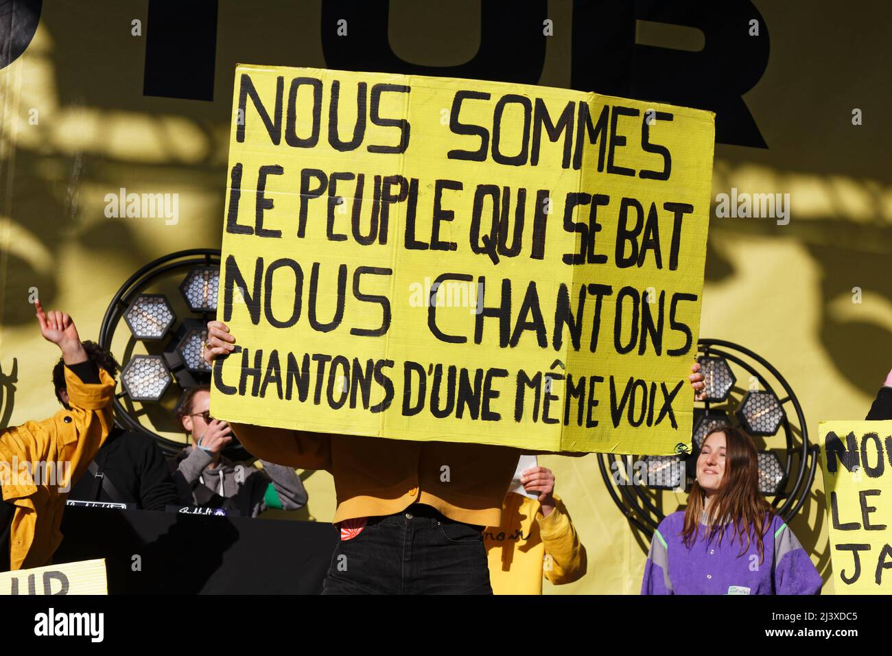 Paris, France. 9th Apr, 2022. Speeches and musical entertainment at the arrival of the March for ...