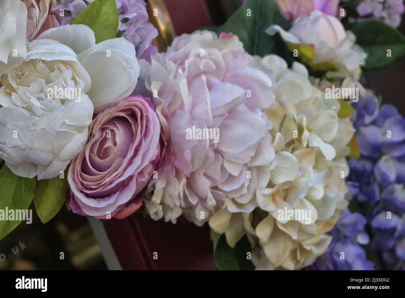 Garland display hi-res stock photography and images - Alamy