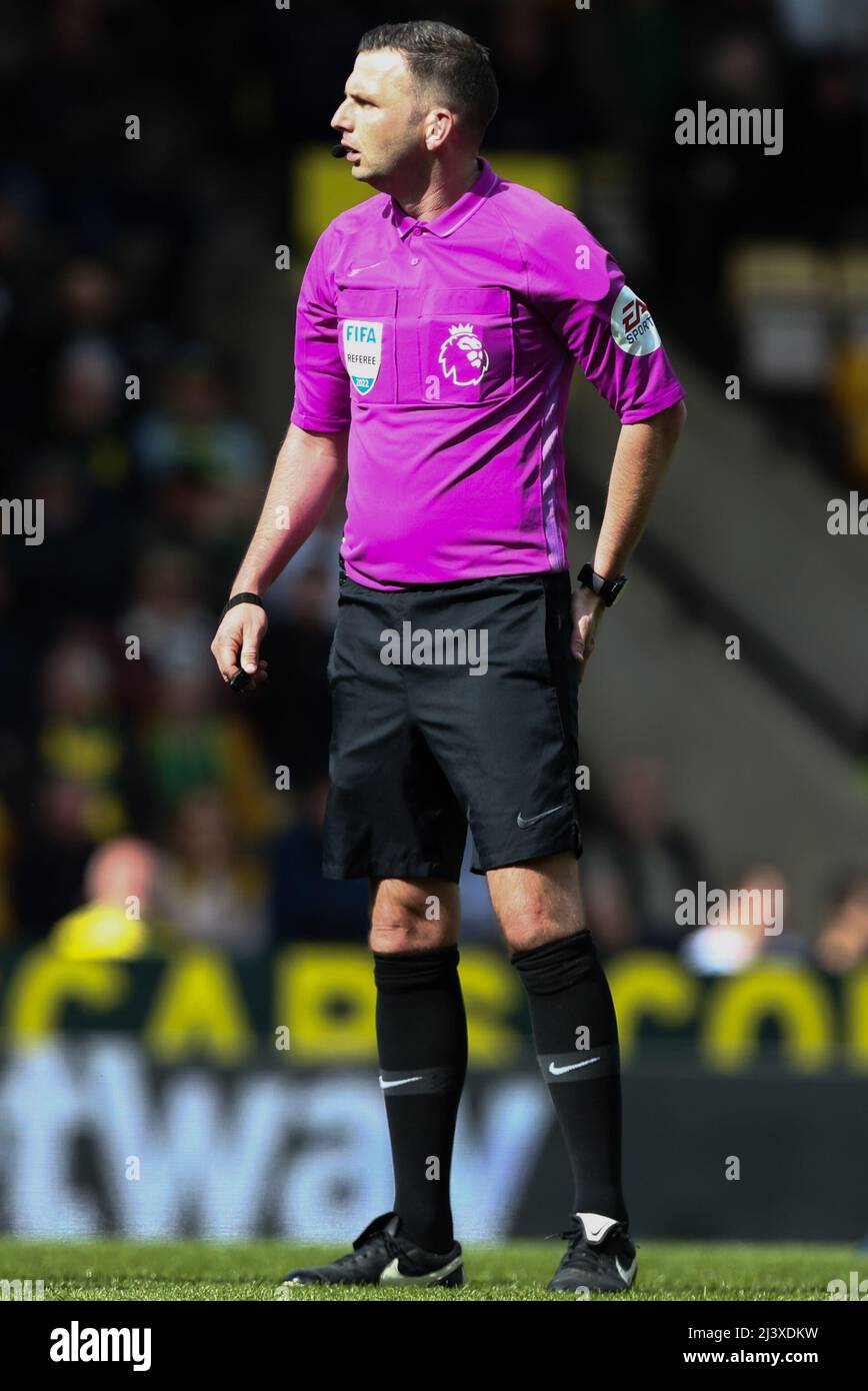Michael Oliver Referee 2022