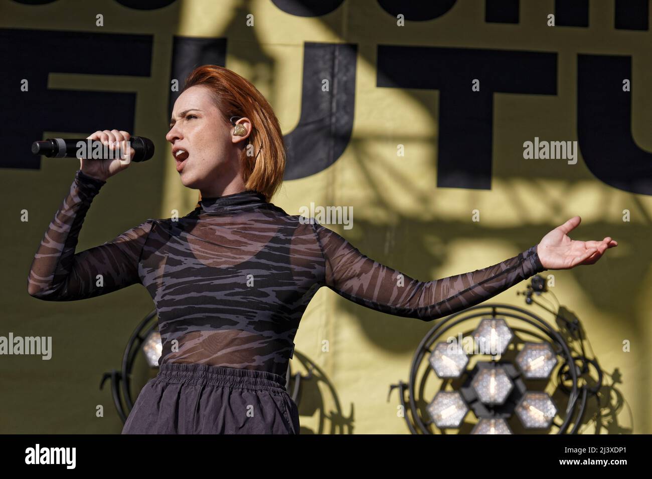 Paris, France. 9th Apr, 2022. Singer Suzane performs during the musical ...