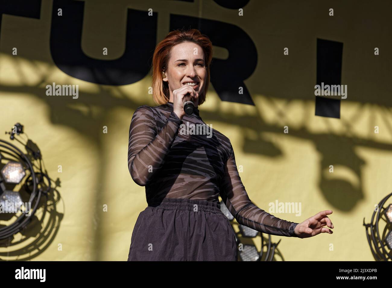 Paris, France. 9th Apr, 2022. Singer Suzane performs during the musical ...