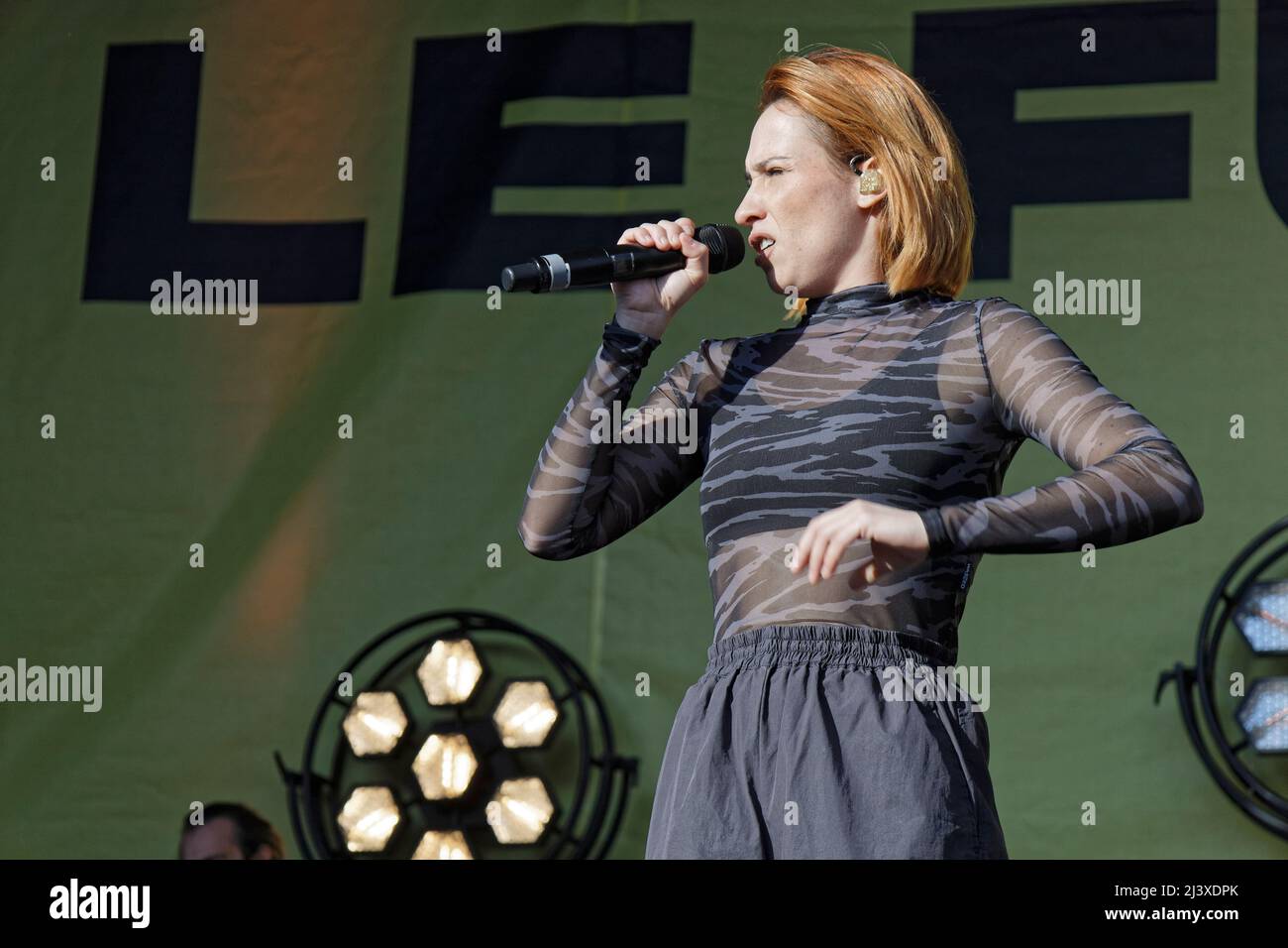 Paris, France. 9th Apr, 2022. Singer Suzane performs during the musical ...