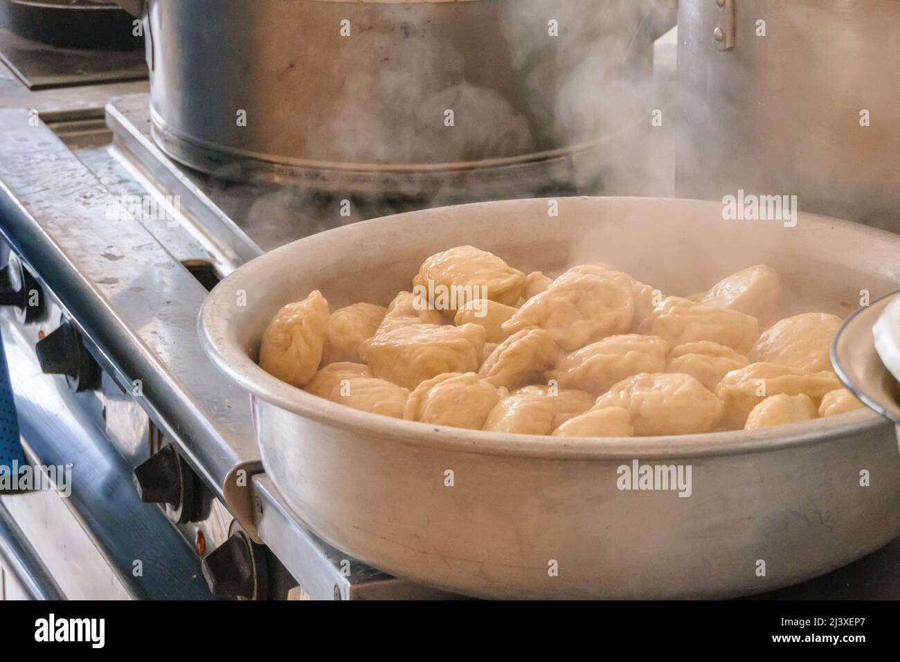 Cook dish dining room hi-res stock photography and images - Alamy