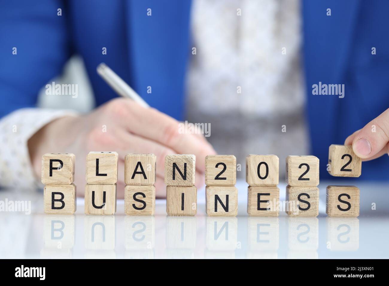 Business trends 2022 hi-res stock photography and images - Alamy