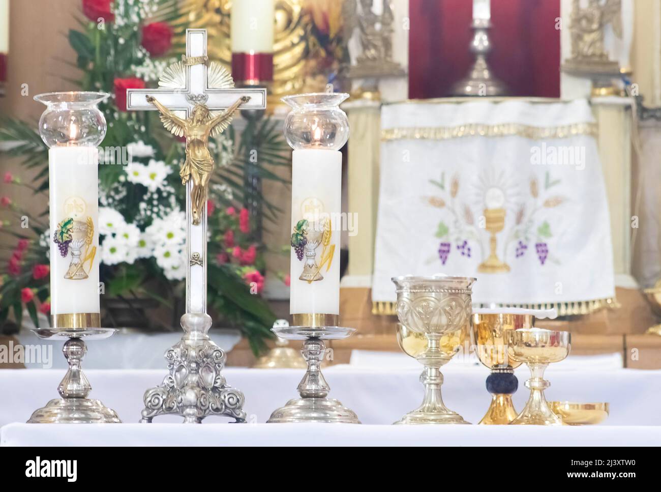 Body of christ mass hi-res stock photography and images - Alamy