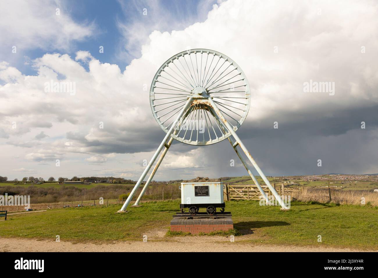 Newcastle-under-Lyme, Staffordshire, 04,08.2022,Apedale pit wheel ...