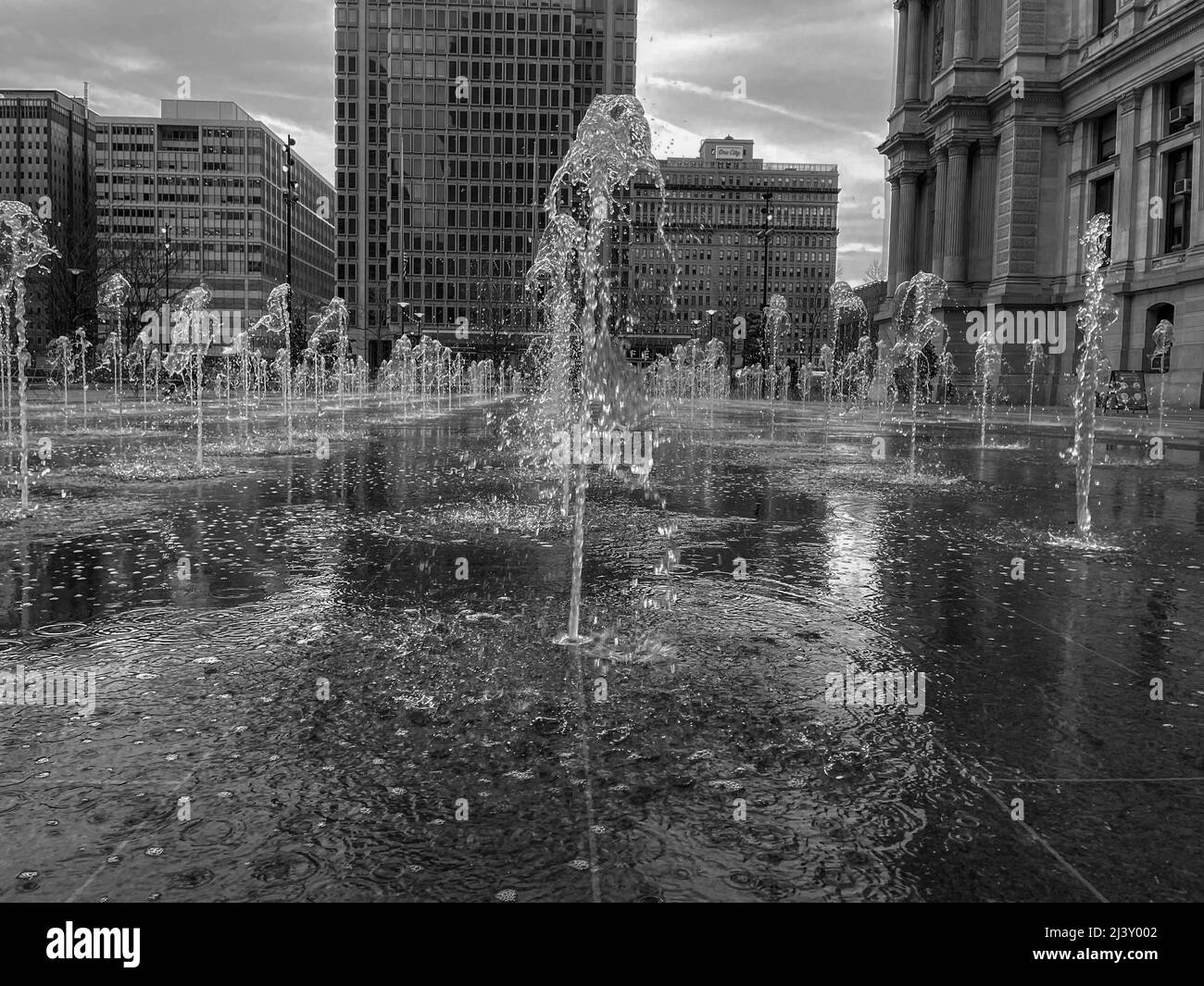 Philadelphia fountain black and white hi-res stock photography and ...