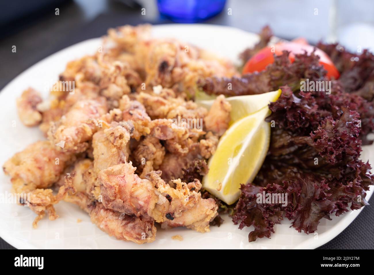 Crispy baby squid hi-res stock photography and images - Alamy
