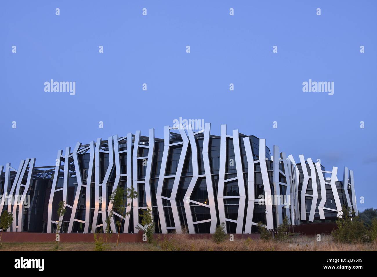 Caja Vital Kutxa bank headquarters - modern building exterior with ...