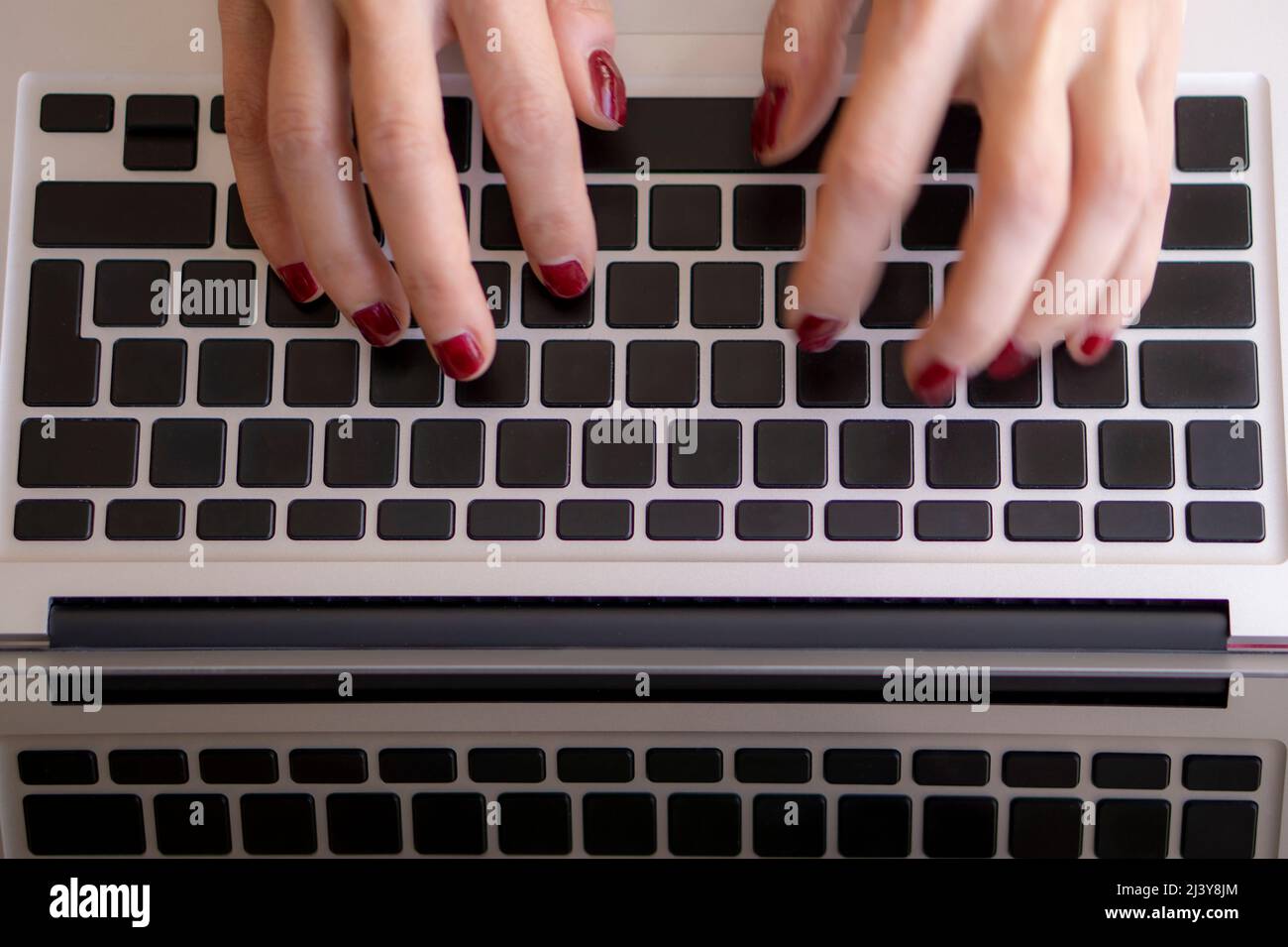 Keyboard legs hi-res stock photography and images - Alamy
