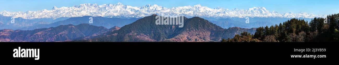 Mount Chaukhamba, Himalaya mountain, panoramic view of Indian Himalayas, great Himalayan range ...