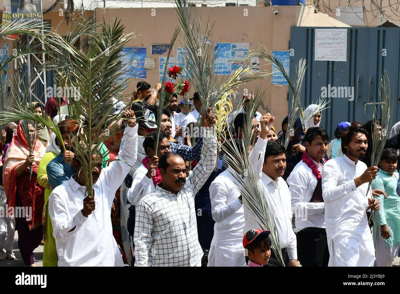 Pakistani Catholic Christian pilgrims march during the Palm Sunday ...