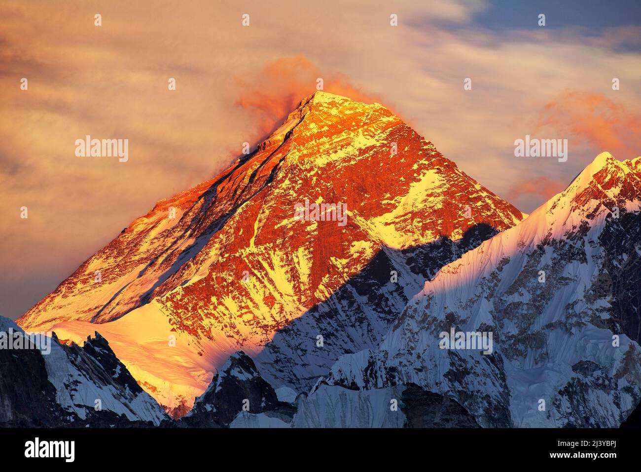 Sunset Mount Everest Base Camp Hike Everest Base Camp Trek 14 Days