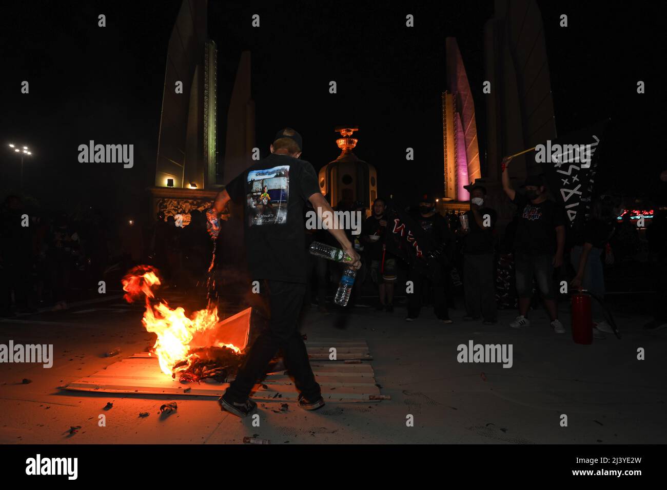 Bangkok fires hi-res stock photography and images - Alamy