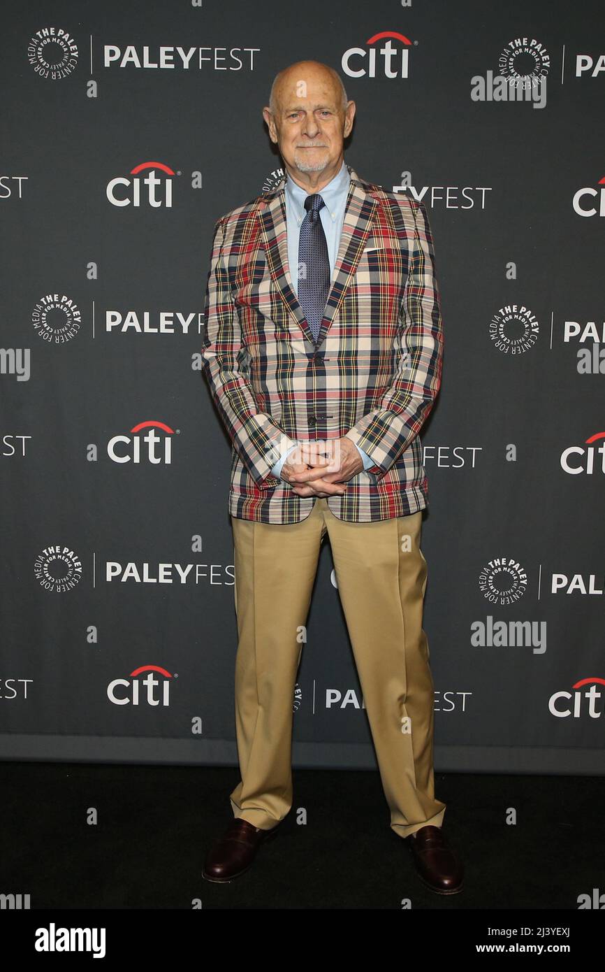Hollywood, Ca. 10th Apr, 2022. Gerald McRaney at the Salute to the NCIS ...