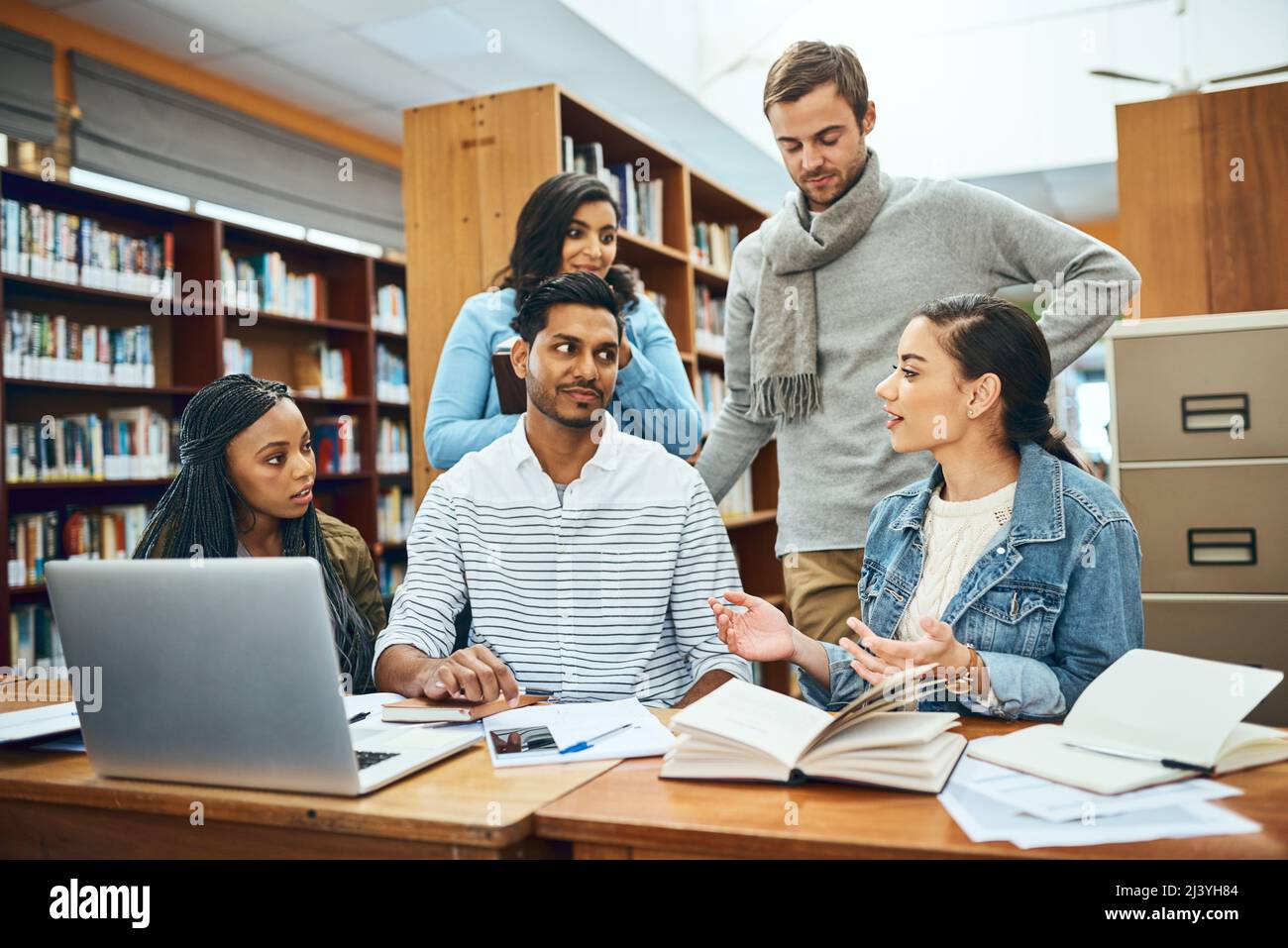 College student explanation hi-res stock photography and images - Alamy