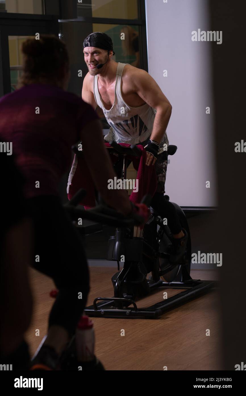 Shape of leg hi-res stock photography and images - Alamy