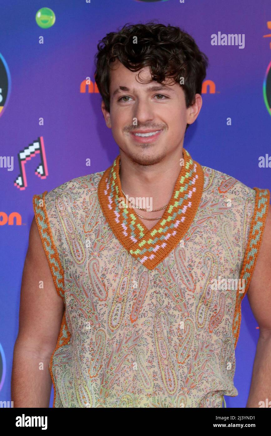 Charlie puth 2022 hi-res stock photography and images - Alamy