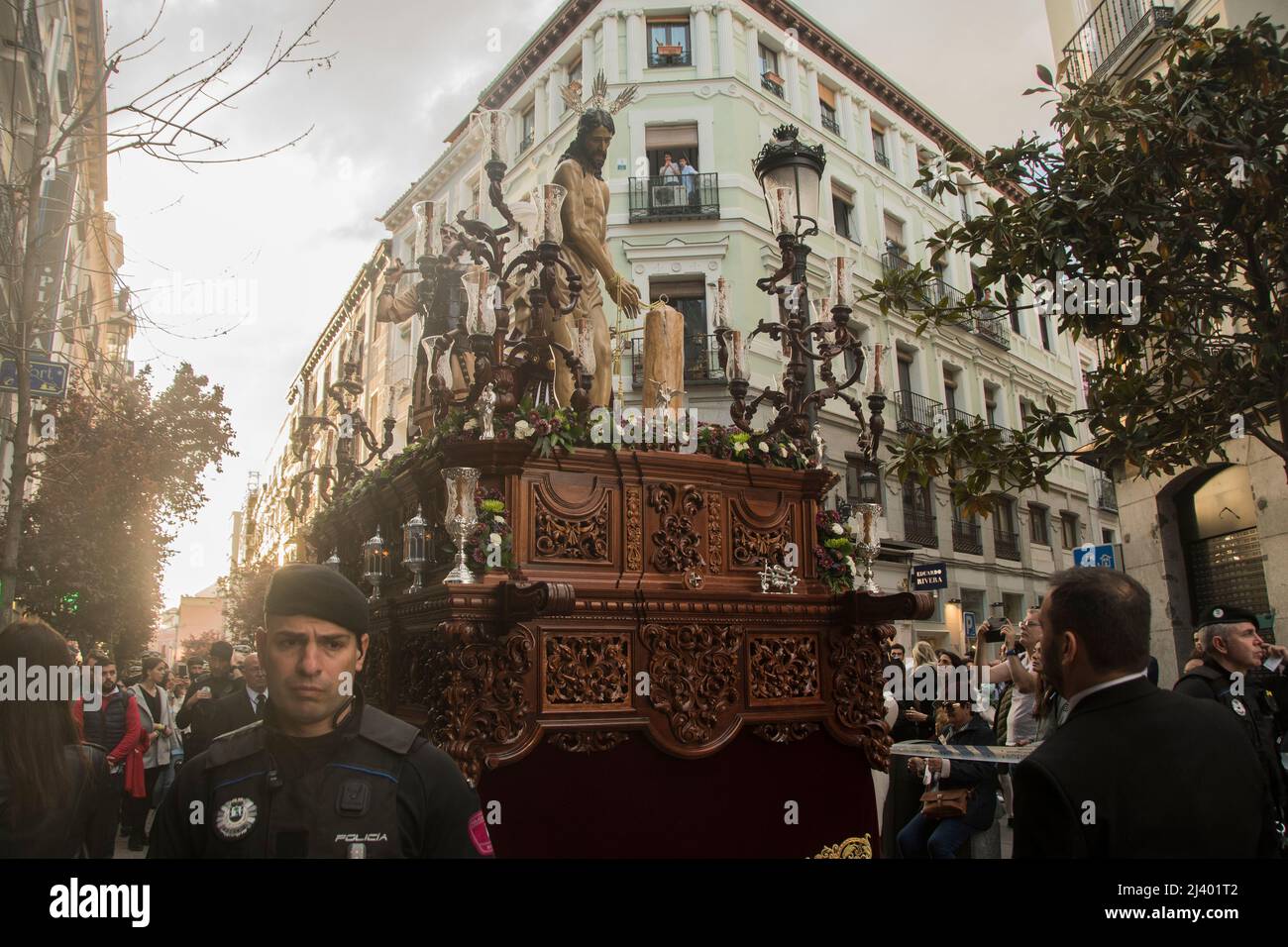 Holy Week arrives in Madrid. In order to facilitate the acts that will ...