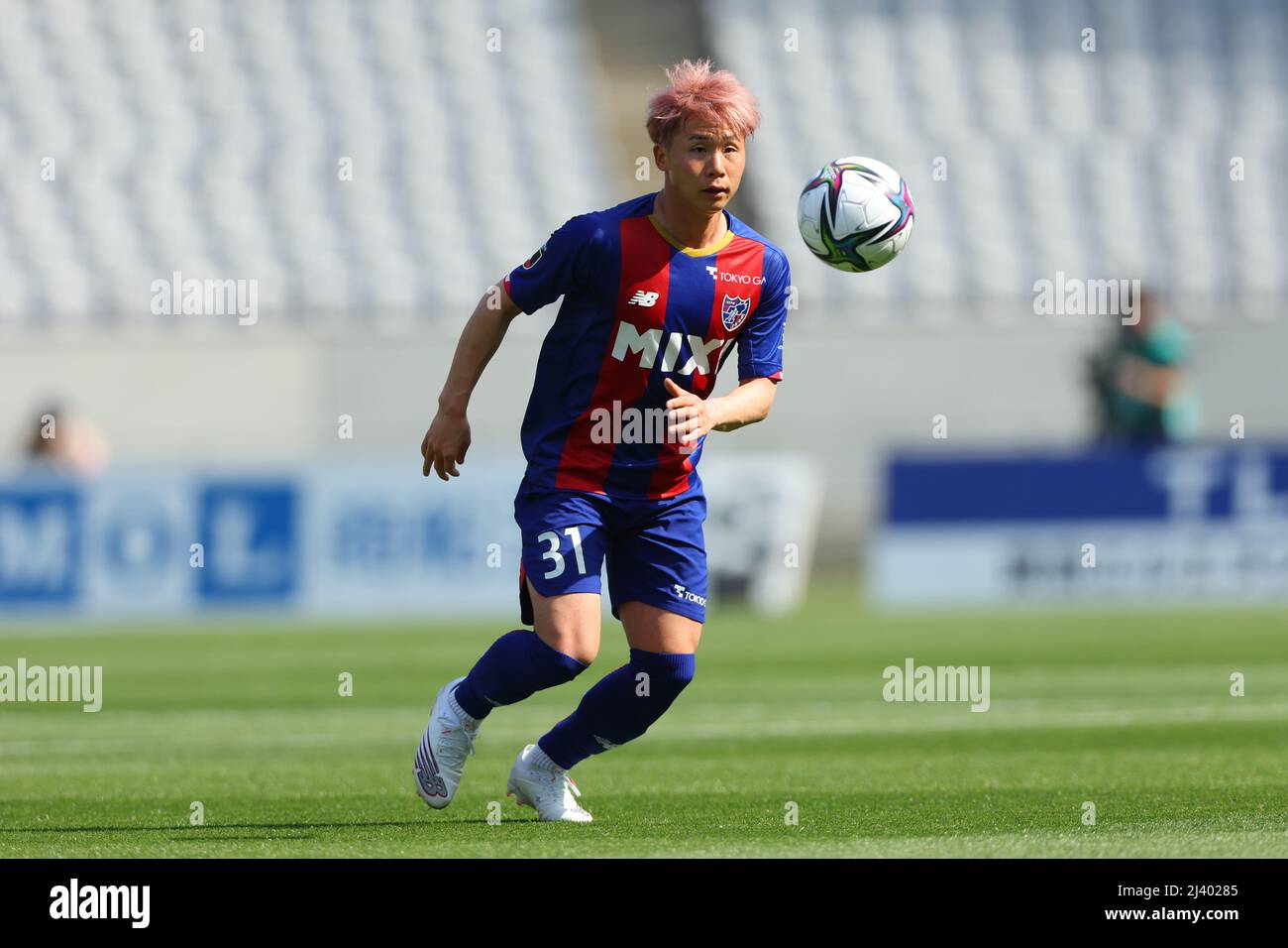 Ajinomoto Stadium, Tokyo, Japan. 10th Apr, 2022. Shuto Abe (FC Tokyo ...