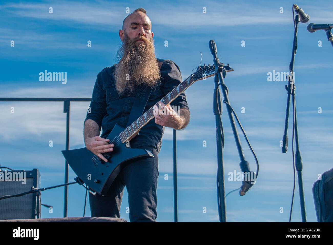 Beard rocker hi-res stock photography and images - Alamy