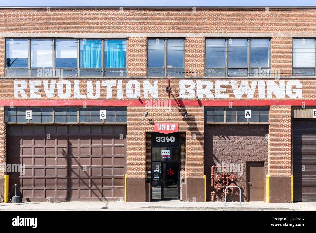 Brewery production facility hi-res stock photography and images - Alamy