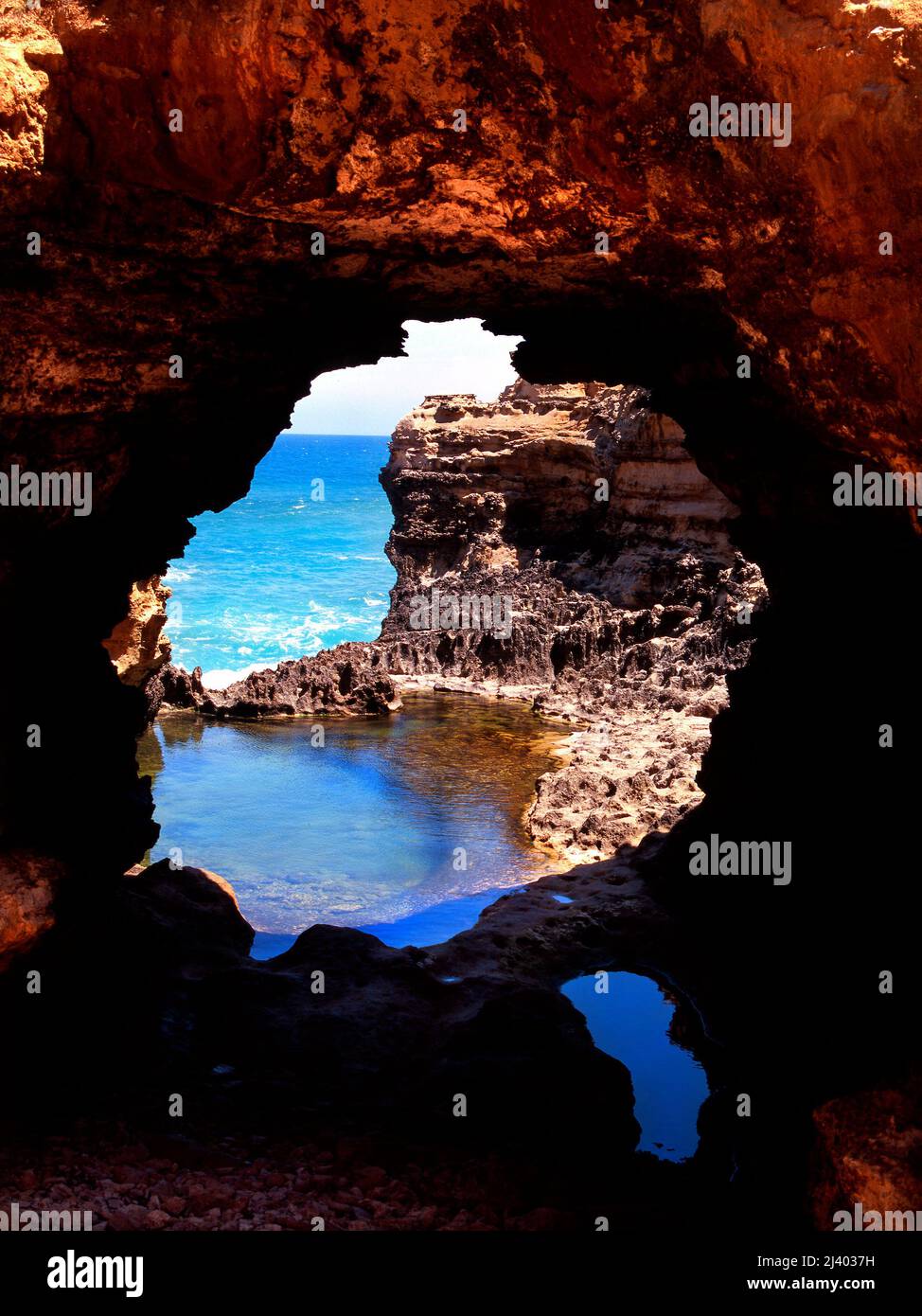 The Grotto rock cave formation, Great Ocean Road, Victoria Australia ...