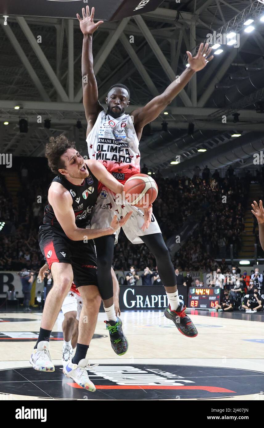 Alessandro Pajola (Segafredo Virtus Bologna) (L) thwarted by Jerian ...