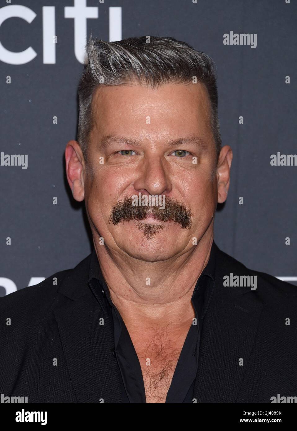 Emily in paris hi-res stock photography and images - Alamy