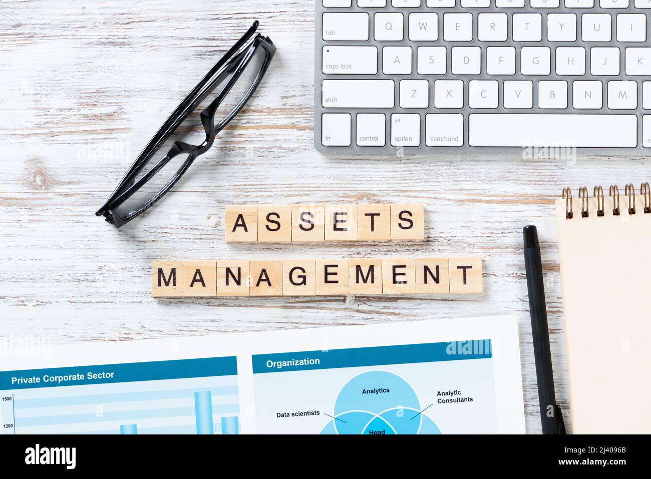 Asset allocation office hi-res stock photography and images - Alamy