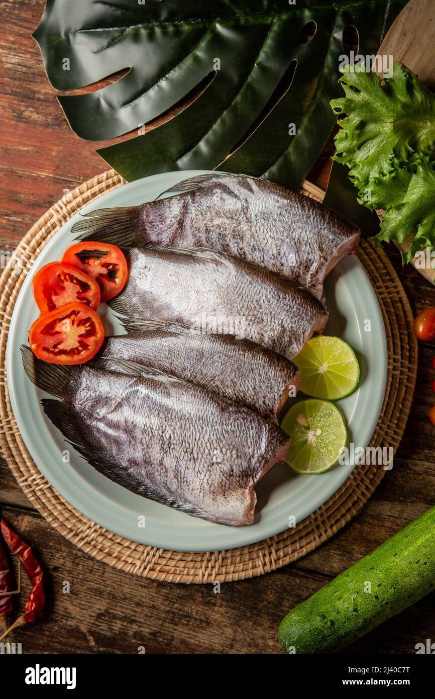 Fish fry black background hi-res stock photography and images - Alamy