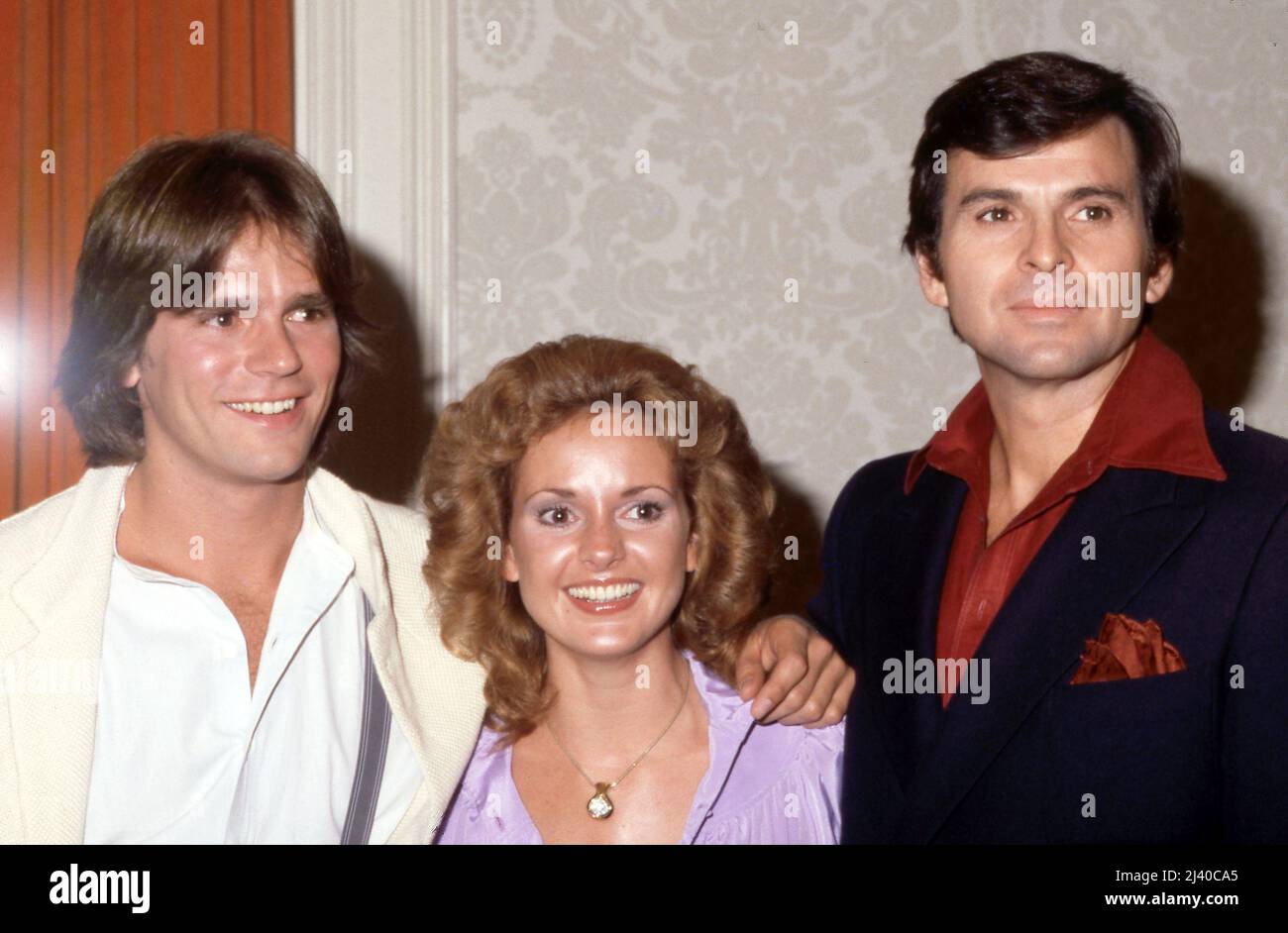 Richard Dean Anderson, Jackie Zeman and Stuart Damon Circa 1980s Credit ...