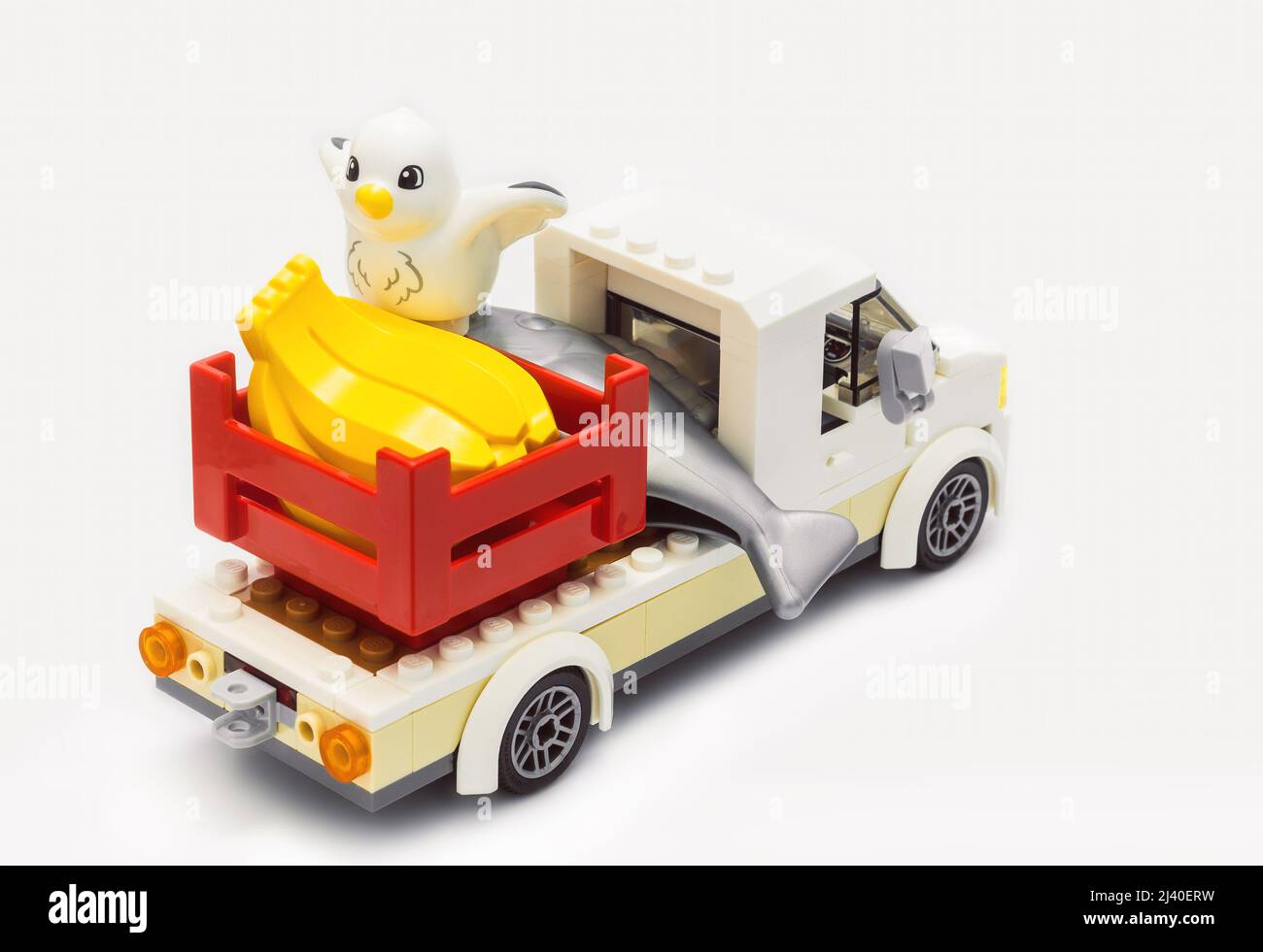 2021: Lego constructor, the farmers pickup Stock Photo - Alamy
