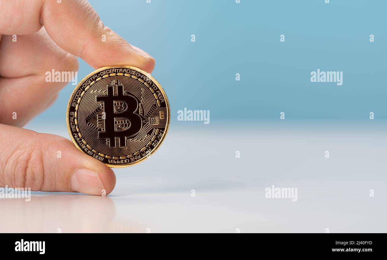 P2p economy hi-res stock photography and images - Alamy