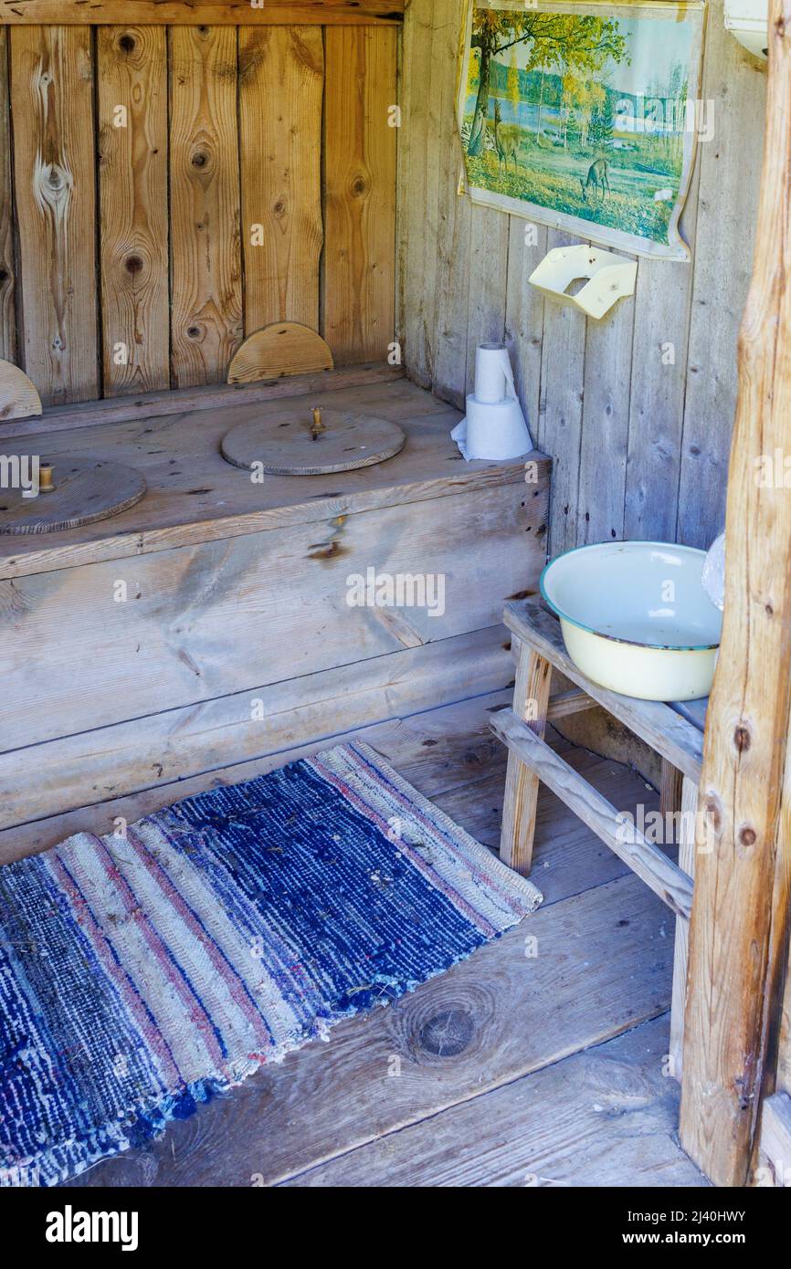 Shed with carpet on floor hi-res stock photography and images - Alamy