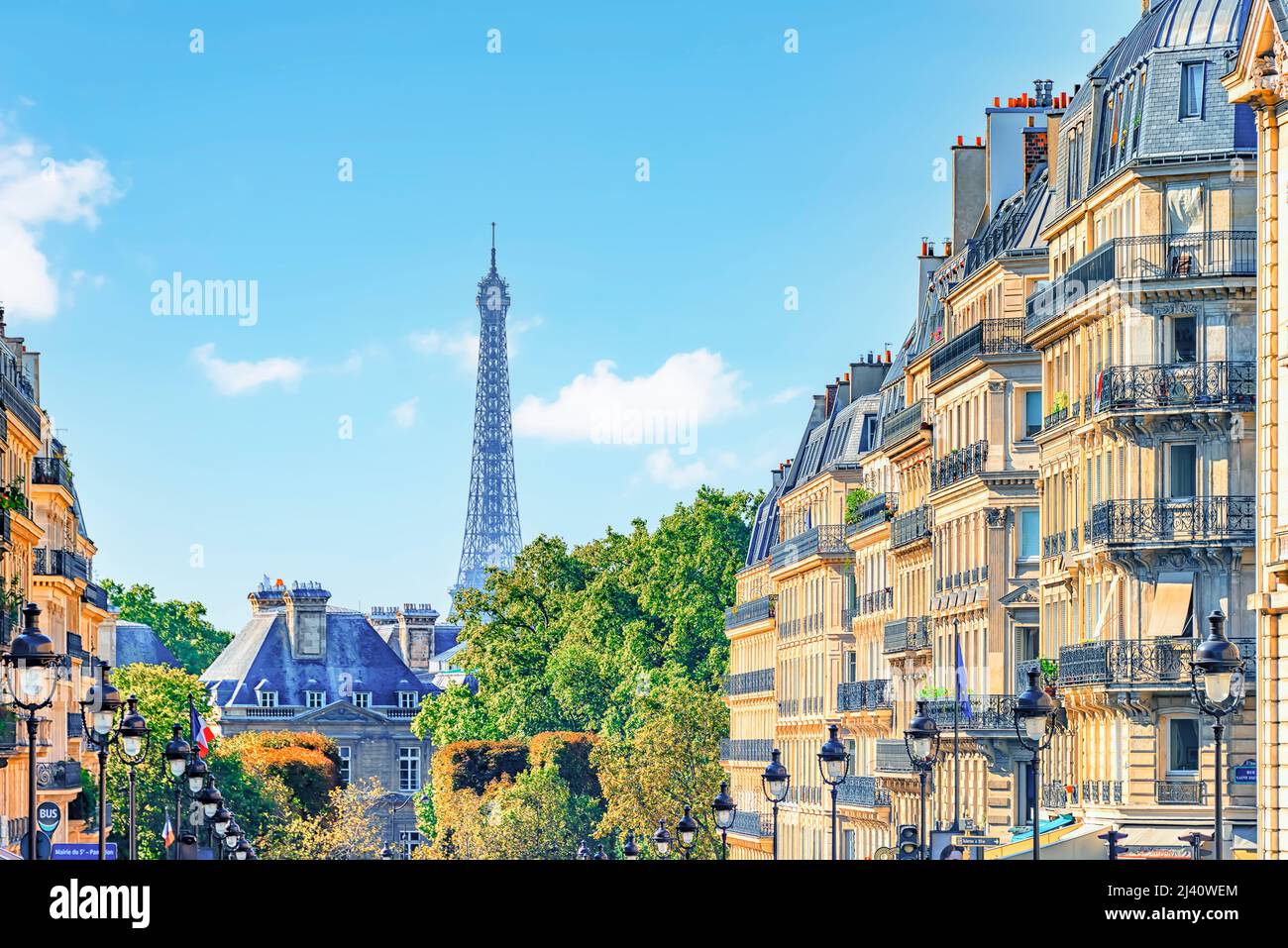 Real estate in france hi-res stock photography and images - Alamy