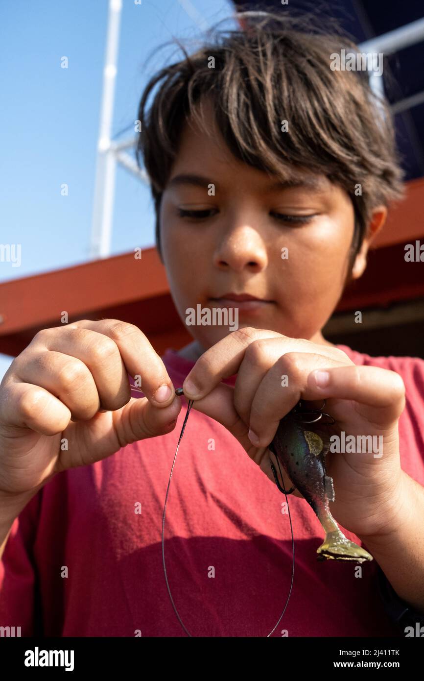 Fishing family bangladesh hi-res stock photography and images - Alamy