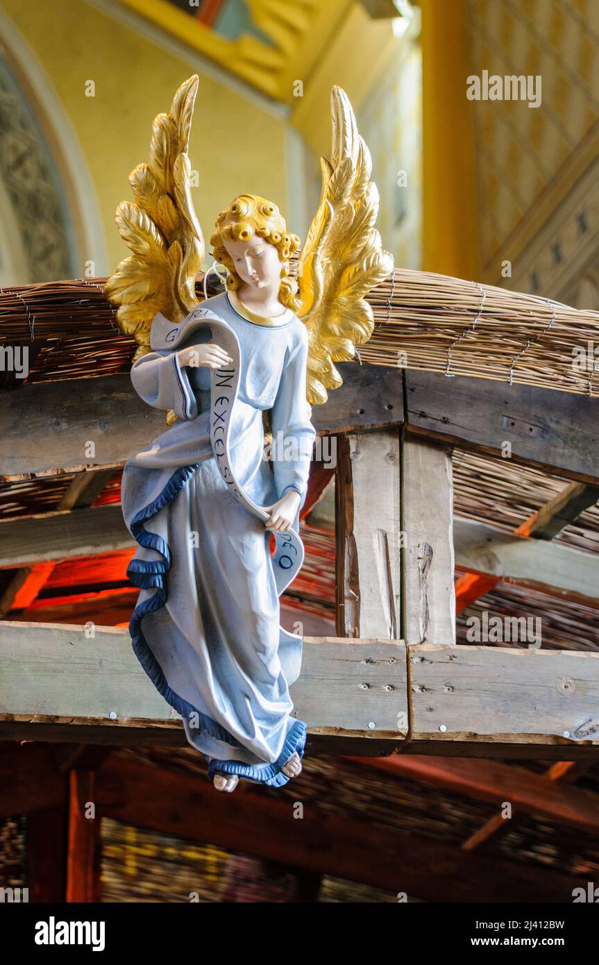 Belfast, Northern Ireland. 2nd January 2010. A statue of the Angel ...